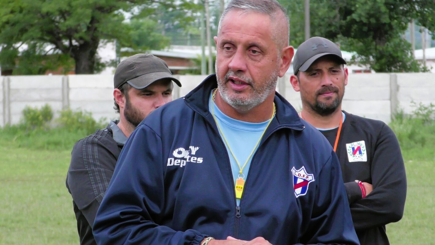 El sorprendente palmarés del entrenador Carlos Fernando Cabillón, 10 ...