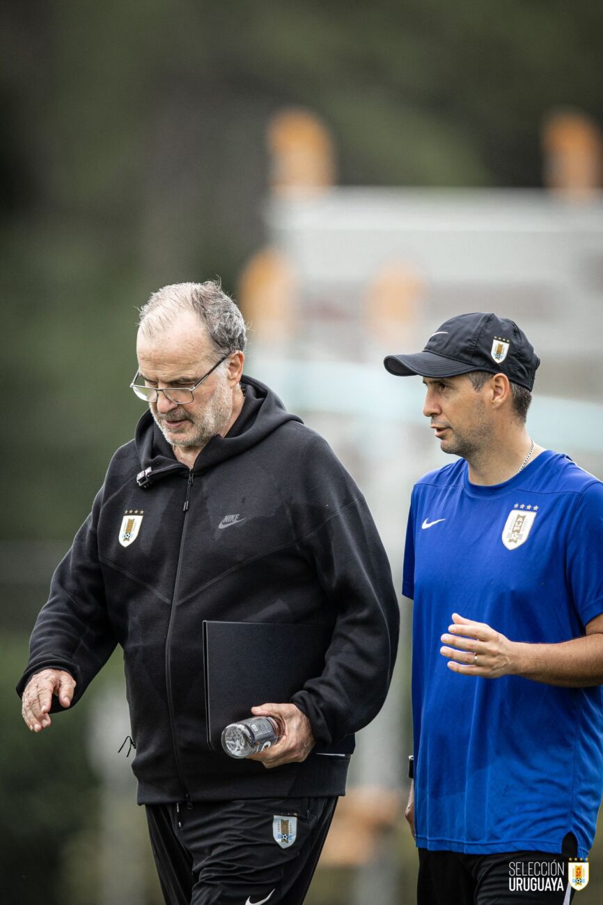 El sanducero Enzo Ferrari integra el cuerpo técnico de la selección de ...